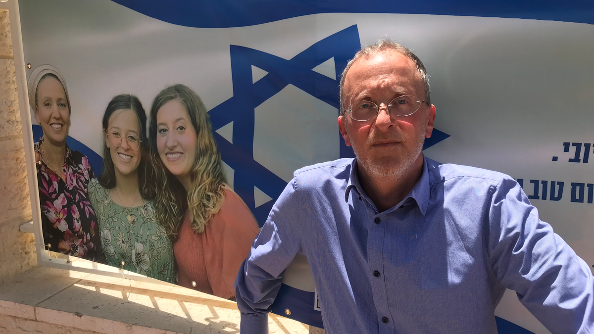 Rabbi Leo Dee: 'Terrorists killed my family and it’s time the world ...