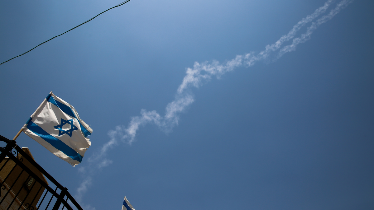 Syrian fighter jet shot down after entering Israeli-controlled airspace ...