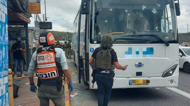 Terrorist attack on bus near West Bank settlement wounds nine - The ...