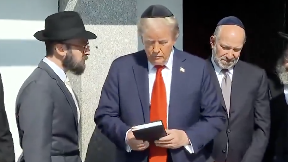 Trump offered to sign siddurs at October 7 commemoration event at Rebbe ...