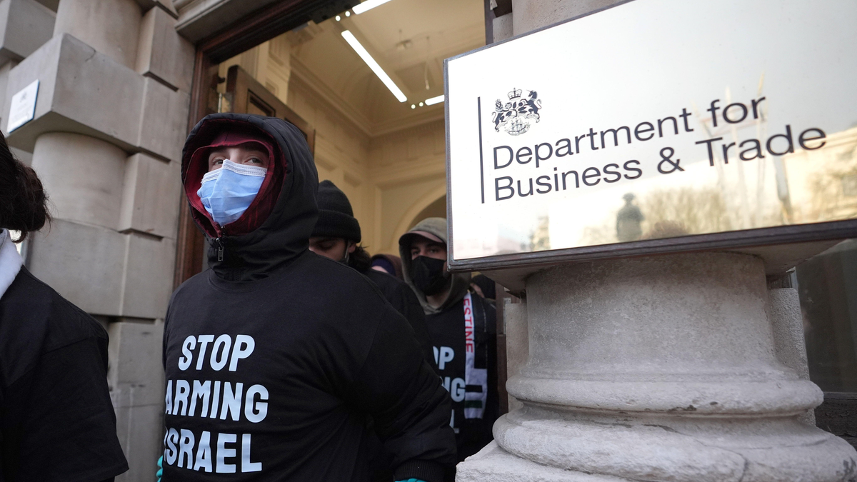 If civil servants can’t follow the policies of government, they shouldn’t be in their job - The ...