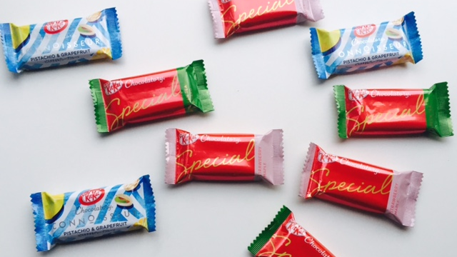 Multicoloured Kit Kats - eat a rainbow in Japan - The Jewish Chronicle ...