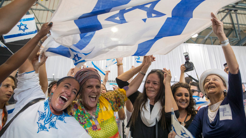 Short on New Year resolutions? I have one for you: be proud Jews - The ...