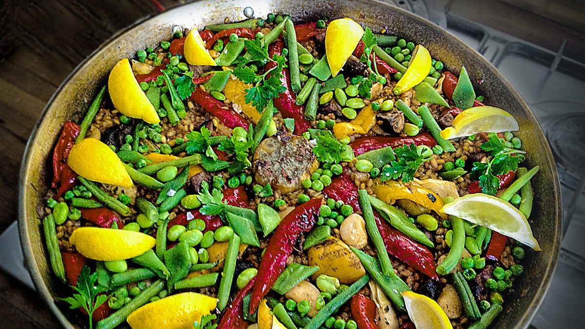 Judi Rose and Dr Jackie Rose’s Veggie-packed paella Valenciana - The ...