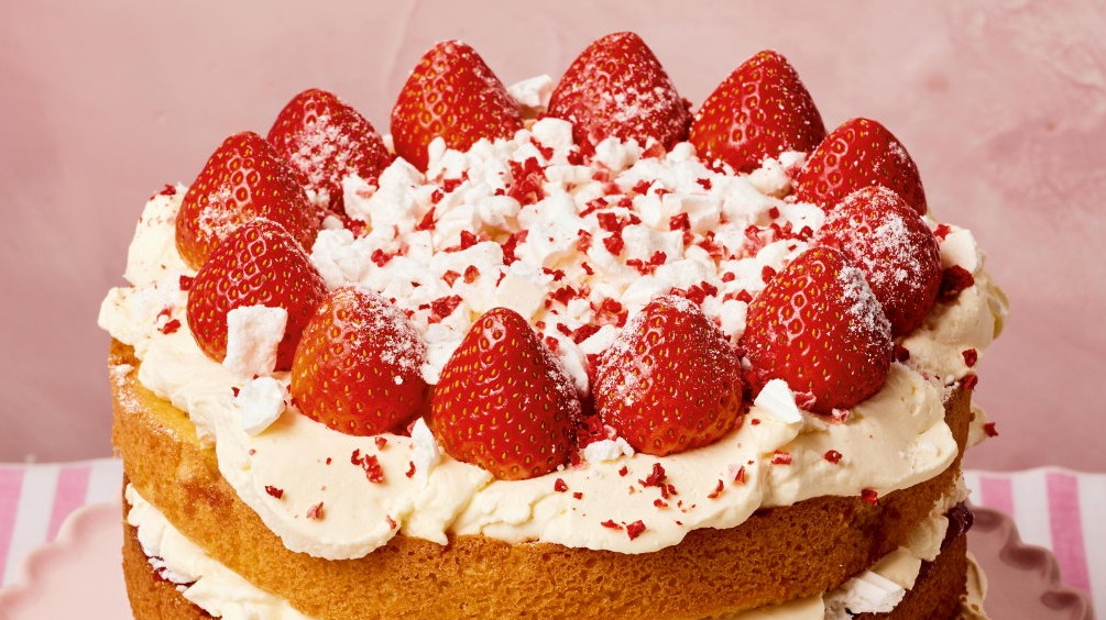 Recipe: Eton mess cake - The Jewish Chronicle - The Jewish Chronicle