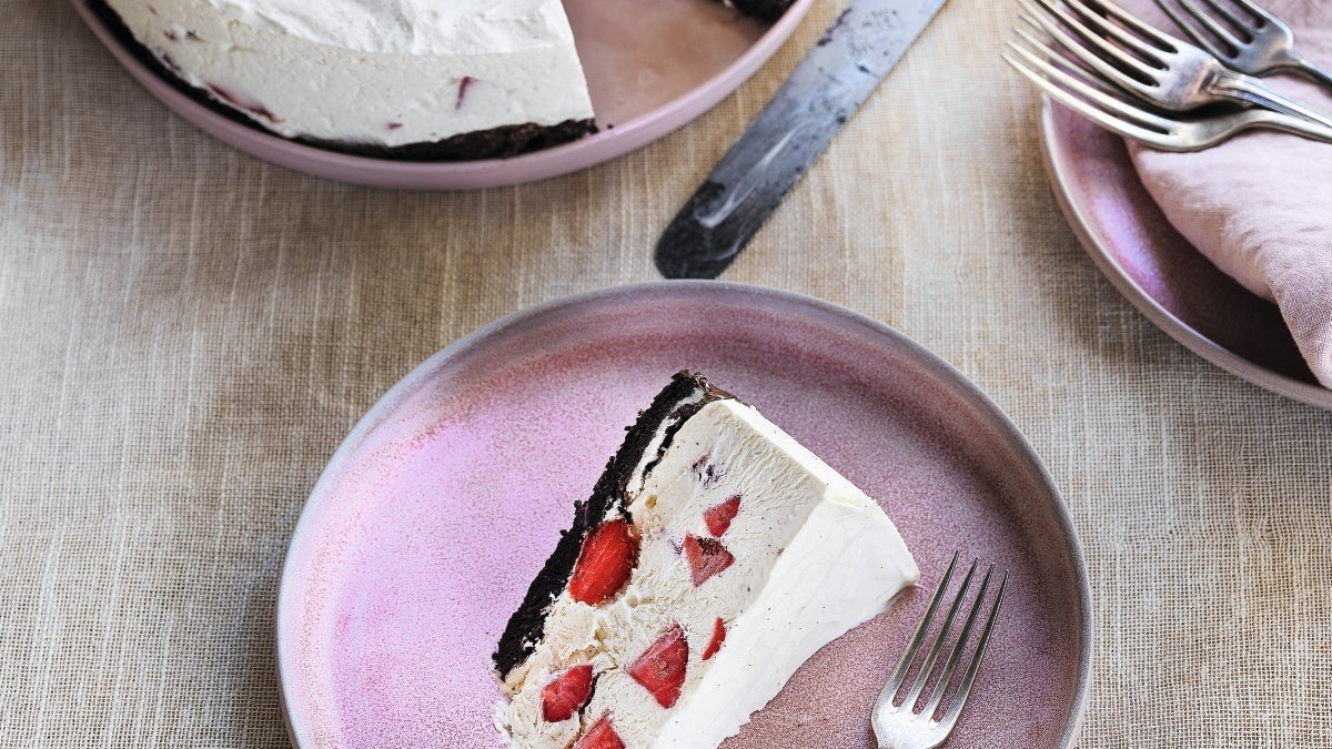 Recipe: Summer Islagkage (ice cream cake) - The Jewish Chronicle
